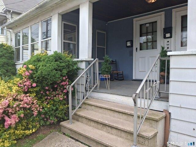9 bedroom, Hamden CT 06514 105171931