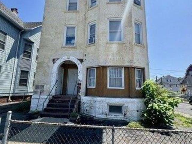 9 bedroom, Hartford CT 06106 105140755