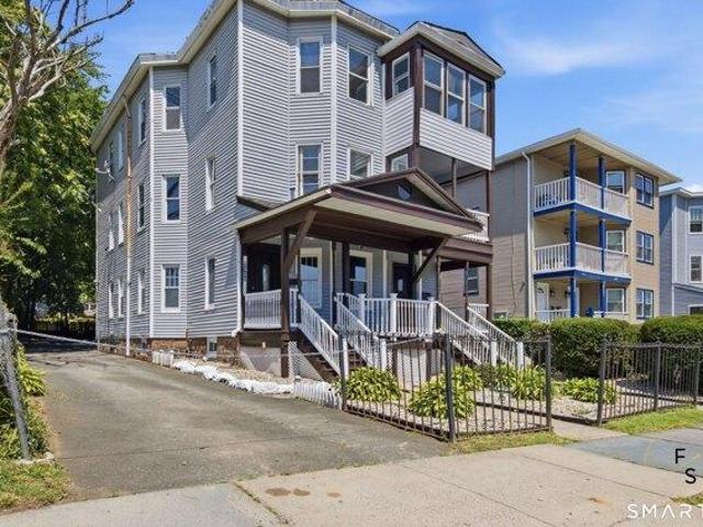 9 bedroom, Hartford CT 06120 104571028