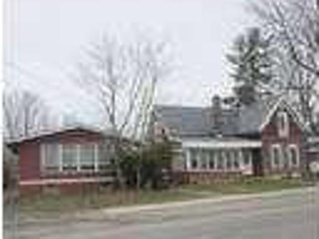 9 bedroom in Canton NY 13617