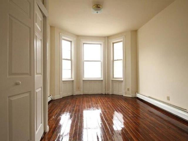 9 bedroom, Jersey City NJ 07305 104757983