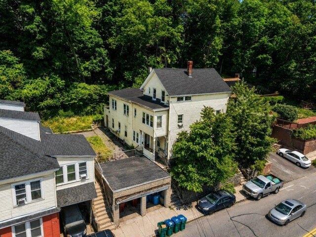 9 bedroom, Lowell MA 01852 104512772