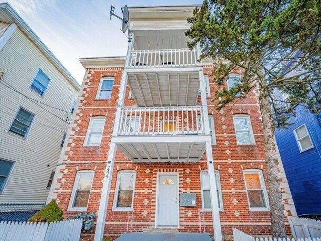 9 bedroom, Lawrence MA 01841 104760311