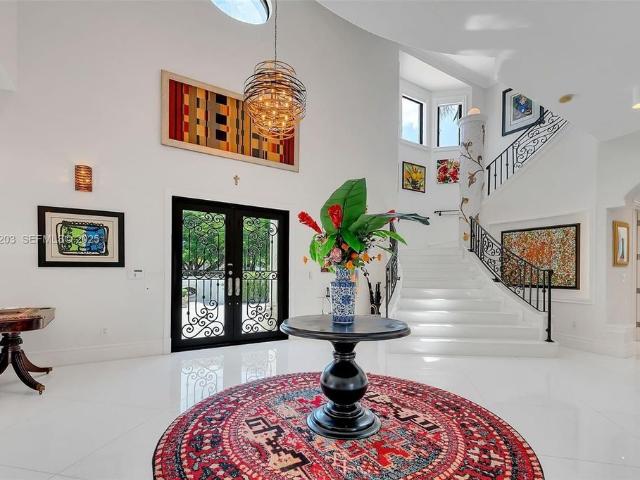 9 bedroom luxury House for sale in Miami, Florida