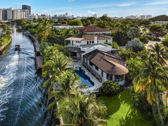 9 bedroom luxury Villa for sale in Miami Beach, United States