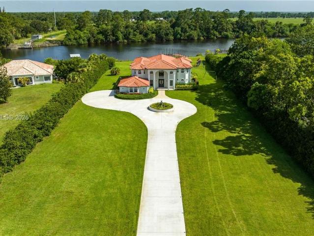 9 bedroom luxury Villa for sale in Palm City, Florida