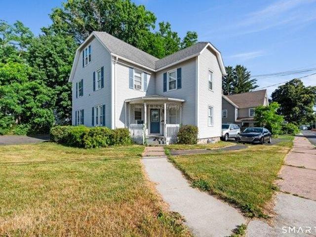 9 bedroom, Manchester CT 06042 104237936