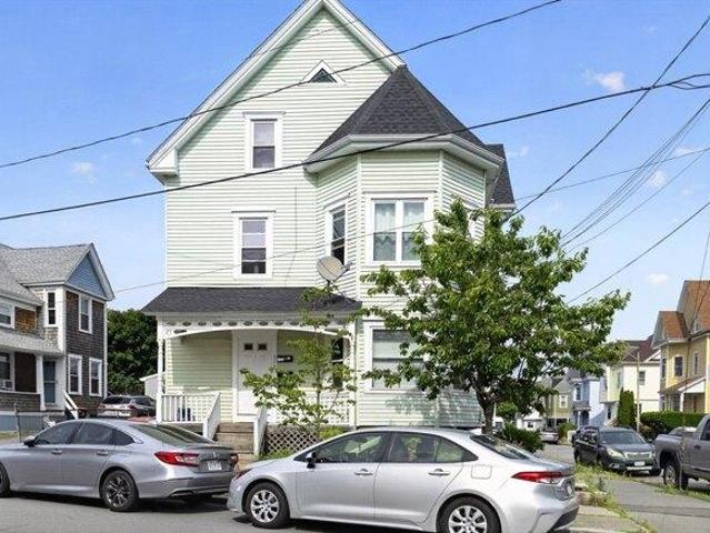 9 bedroom, New Bedford MA 02740 104570383
