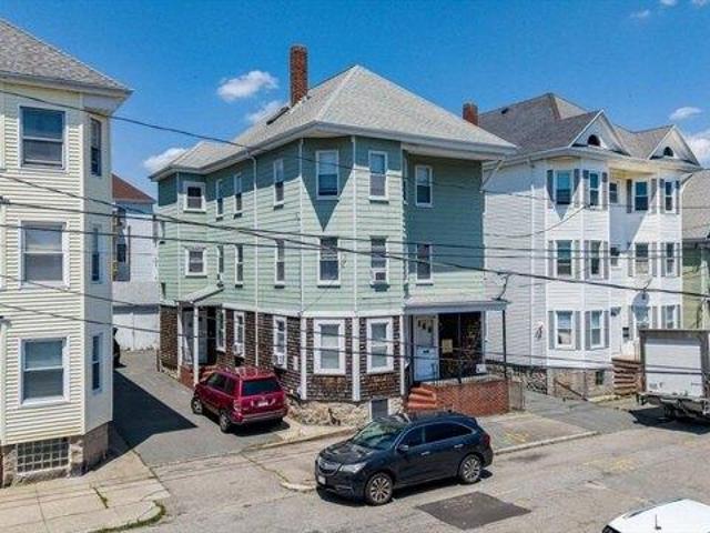 9 bedroom, New Bedford MA 02745 104572007
