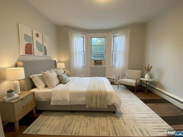 9 bedroom, Newark NJ 07103 101750312