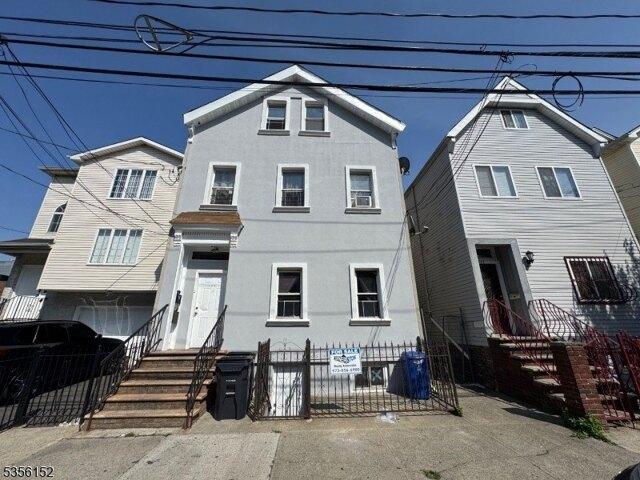 9 bedroom, Newark NJ 07103 102314756