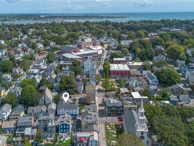 9 bedroom, Newport RI 02840 104539263