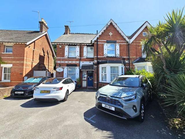 9 Bedroom Semi Detached House