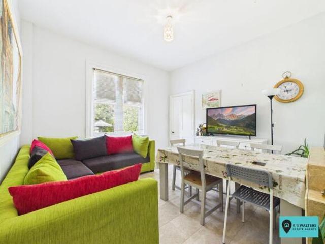 9 bedroom semi detached house for sale in Barnwood Road, Barnwood, GL4