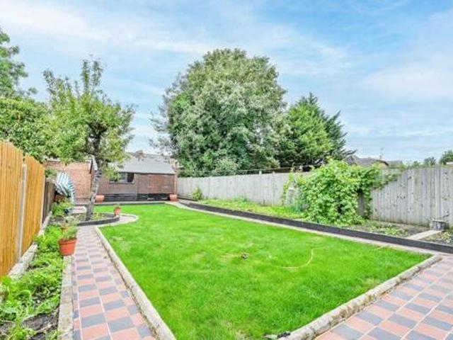 9 Bedroom Semi detached House For Sale In Catford, London