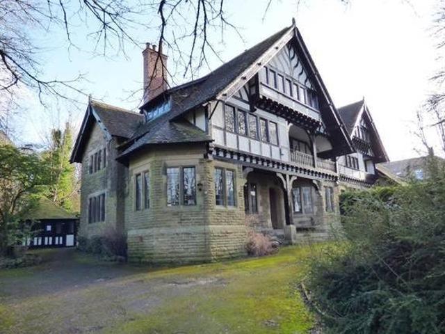 9 bedroom semidetached house for sale in College Road Buxton Derbyshire SK17 SK17