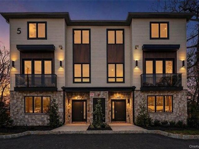 9 bedroom, Spring Valley NY 10977 101783114