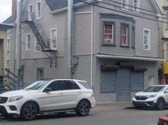9 bedroom, Paterson NJ 07522 104690619