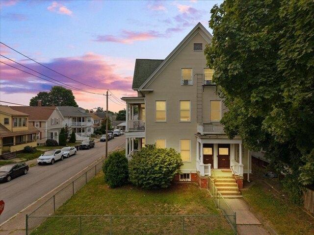 9 bedroom, Pawtucket RI 02860 104852969