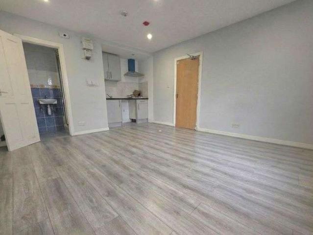 9 Bedroom Property