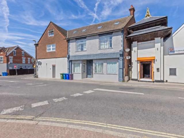 9 Bedroom Semi Detached House
