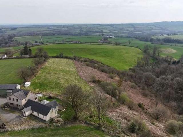 9 Bedroom Property