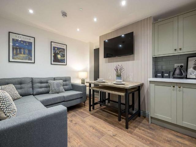 9 bedroom property to rent