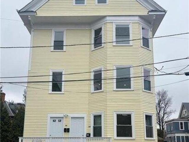 9 bedroom, Providence RI 02907 101707585