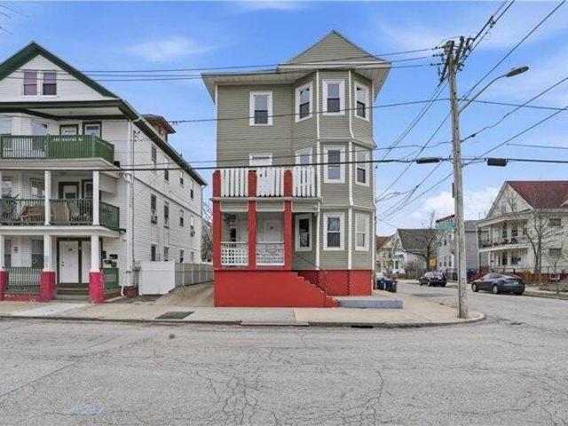 9 bedroom, Providence RI 02907 LS101656876