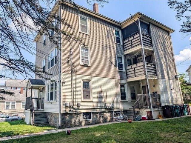 9 bedroom, Woonsocket RI 02895 105117017