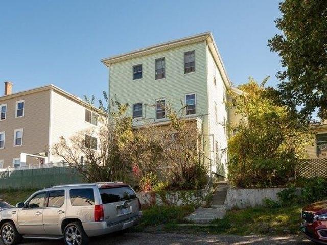 9 bedroom, Worcester MA 01604 102585244
