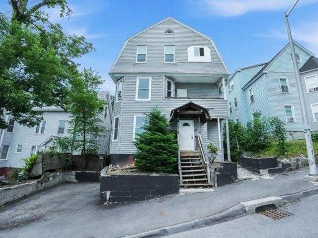9 bedroom, Worcester MA 01605 104604463