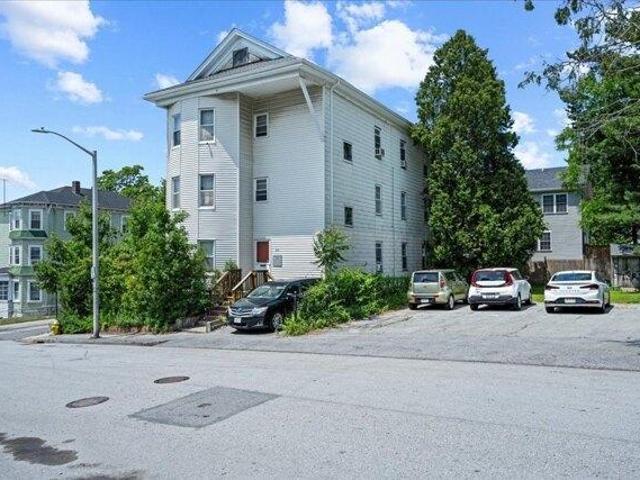 9 bedroom, Worcester MA 01607 105117065