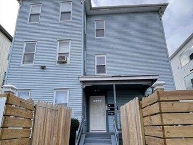 9 bedroom, Worcester MA 01603 102372547