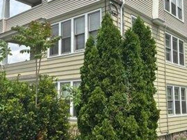9 bedroom, Waterbury CT 06708 102312896