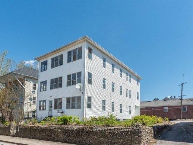 9 bedroom, Webster MA 01570 LS102632886