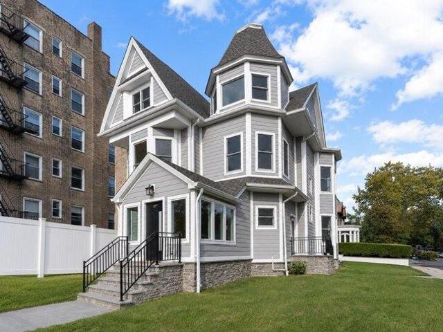 9 bedroom, Weehawken NJ 07086 104568420
