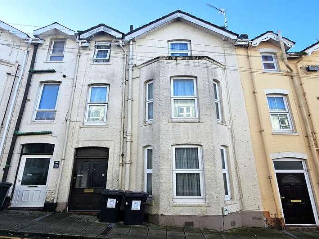 9 Bedroom Terraced House