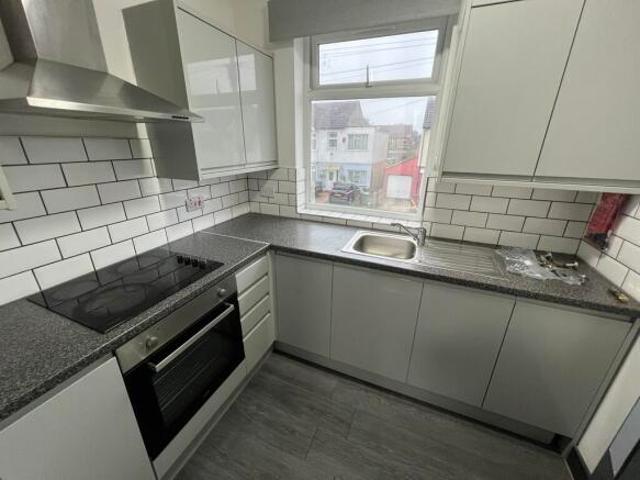 9 bedroom terraced house for rent in Dane Road, Southall, UB1