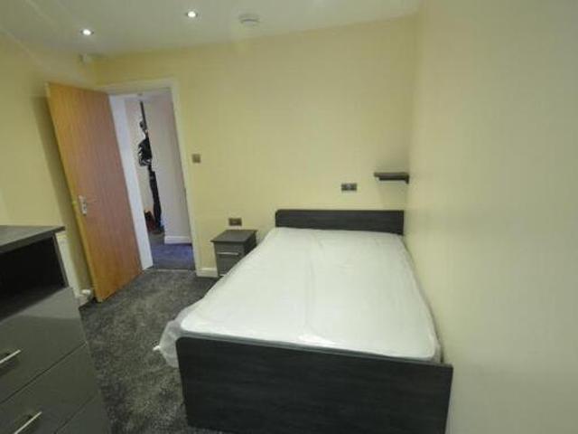 9 Bedroom Terraced House For Rent In Leeds, West Yorkshire