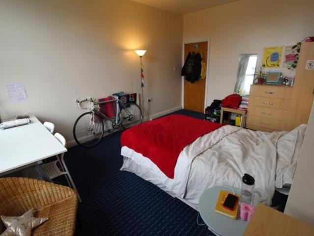 9 bedroom terraced house for rent in Regent Park Terrace, Leeds, West Yorkshire, LS6