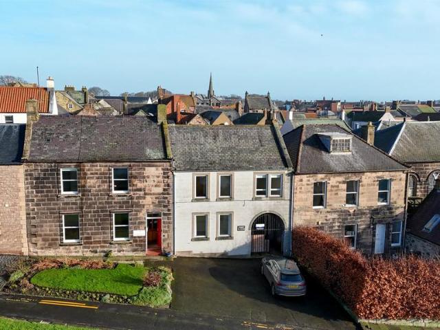 9 bedroom terraced house for sale