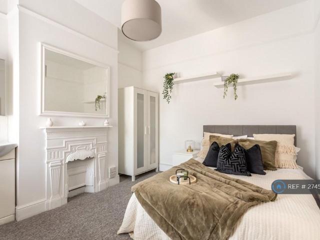 1 bedroom house share to rent