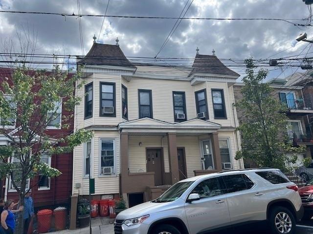 9 bedroom, Union City NJ 07087 100267986