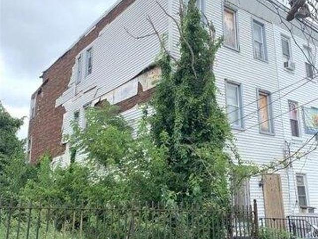 9 bedroom, Yonkers NY 10701 102279678