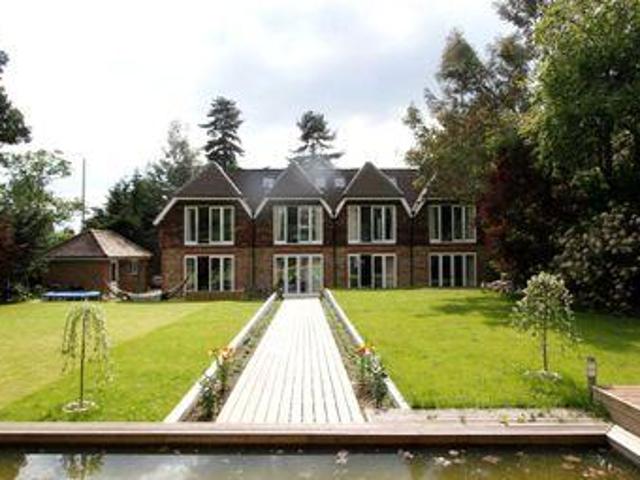 9 Bedrooms Detached house for sale in Warren Road, Coombe Hill KT2
