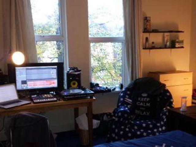 9 Bedrooms for rent in Cardigan Road, Hyde Park, Leeds LS6