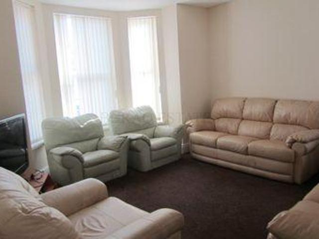 9 Bedrooms Semi detached house for rent in Everett Road, Withington, Manchester M20