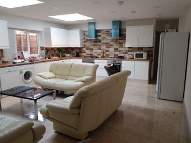 9 Bedrooms Semi detached house for rent in Oak Tree Lane, Selly Oak B29