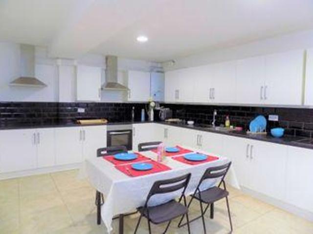 9 Bedrooms Semi detached house for rent in Thimbler Road, Coventry CV4